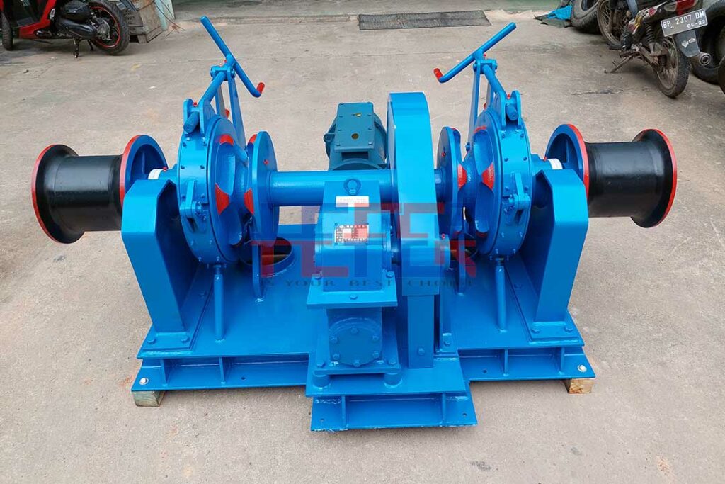 Electric Anchor Windlass - Hefer